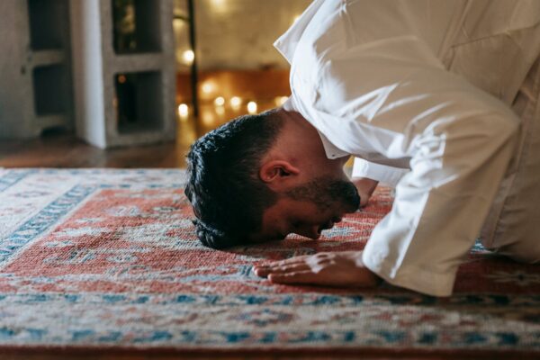 Salat Times: When Muslims Pray Each Day - Muslim Pro